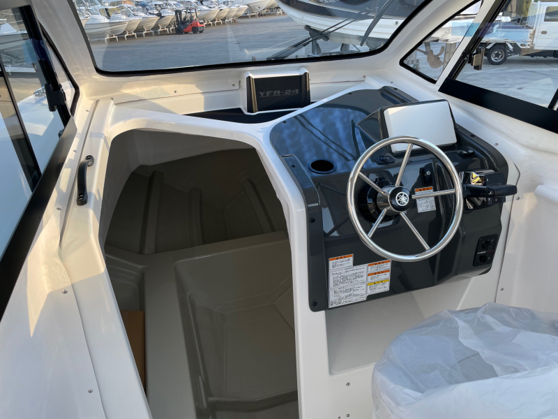 新艇情報 ヤマハ YFR-24 EX FSR F175 | 中古艇・新艇・販売店検索 ボートワールド